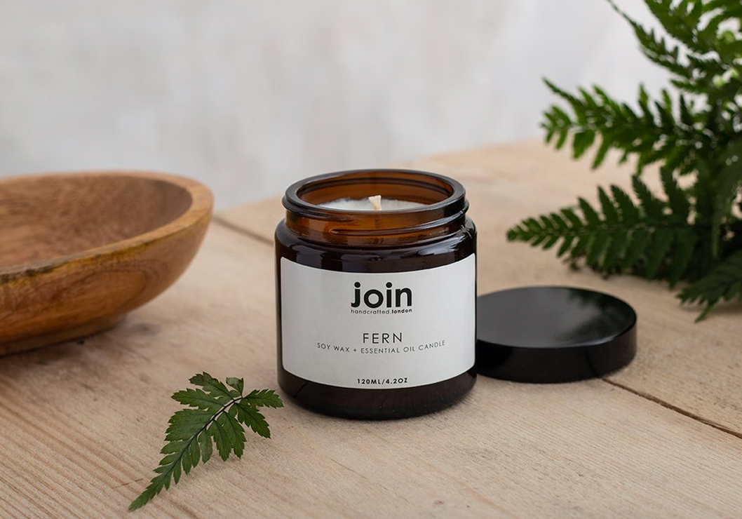 Form SE15's Nurture Candle raises £360 for Southwark Foodbank – formse15